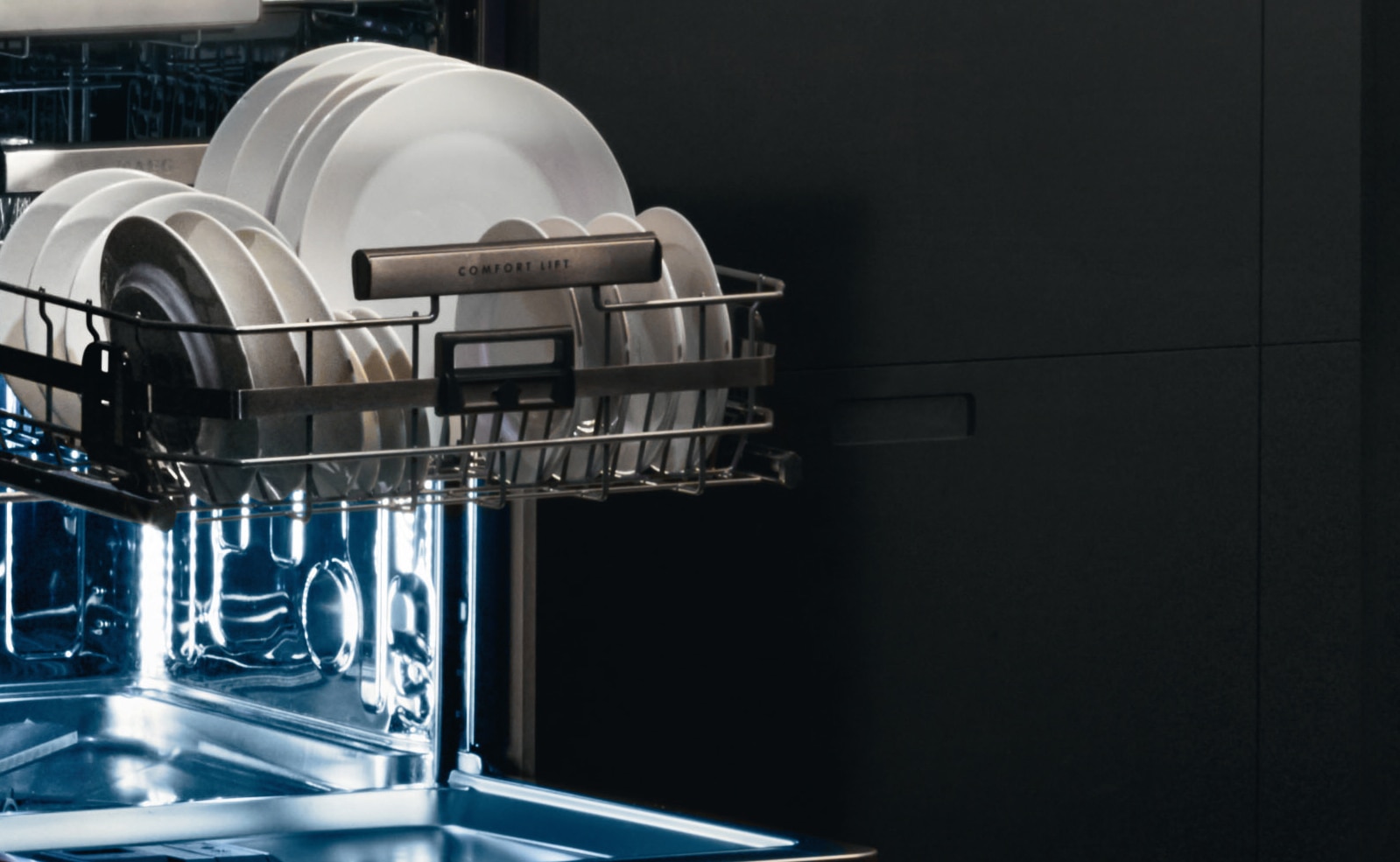 Electrolux unveils new look and product ranges for AEG brand ...