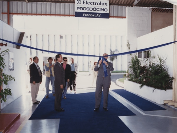 History timeline 1990-1999 – Electrolux Group