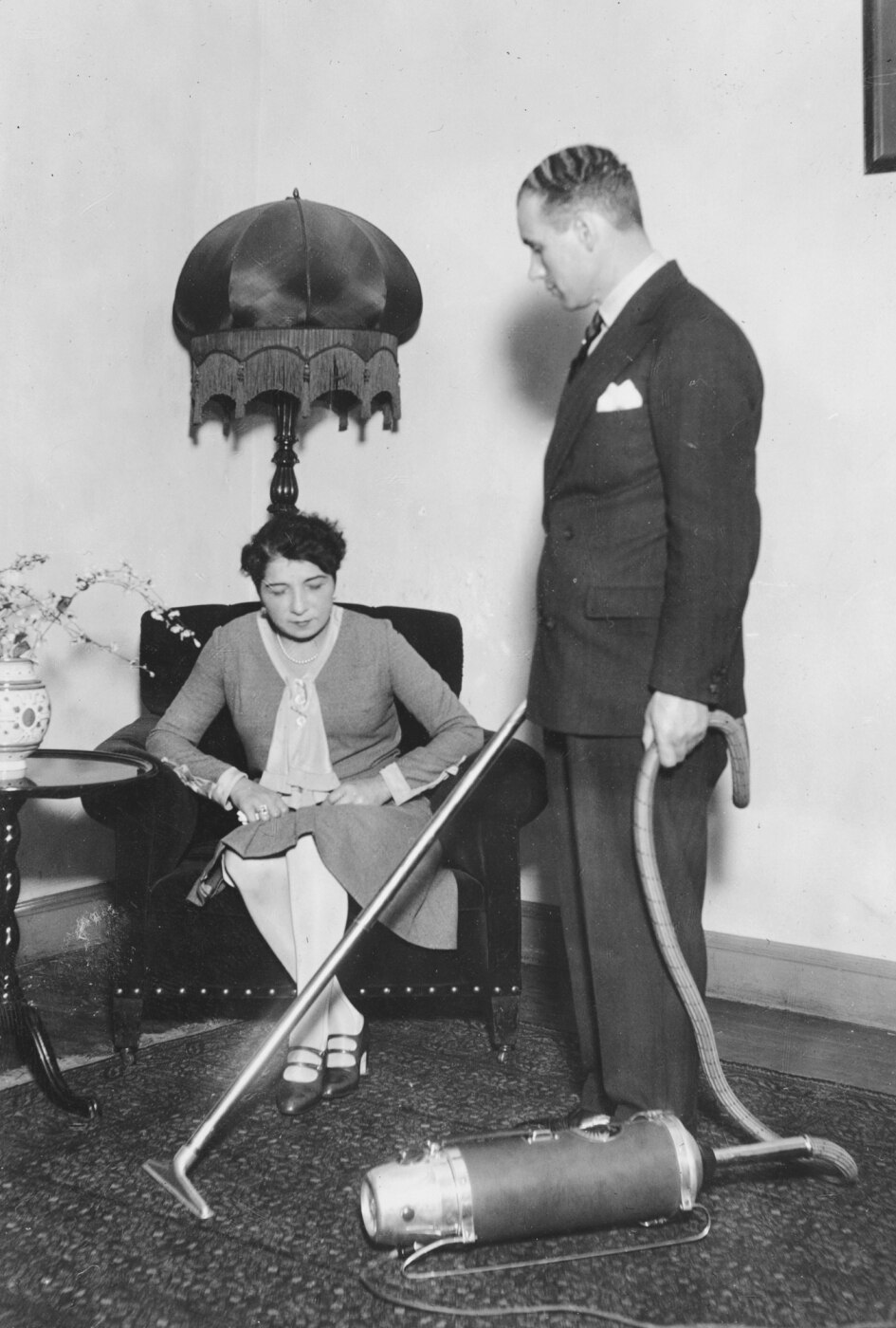 Good salesman behavior – Electrolux Group